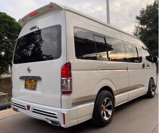 CARMATE Toyota Hiace 2005-2010 "R Style" Rear Bar - bodykits aero kits ...